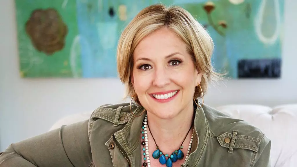 Çawa Brené Brown Civînên Zoom-a Emotional Intelligent Direve