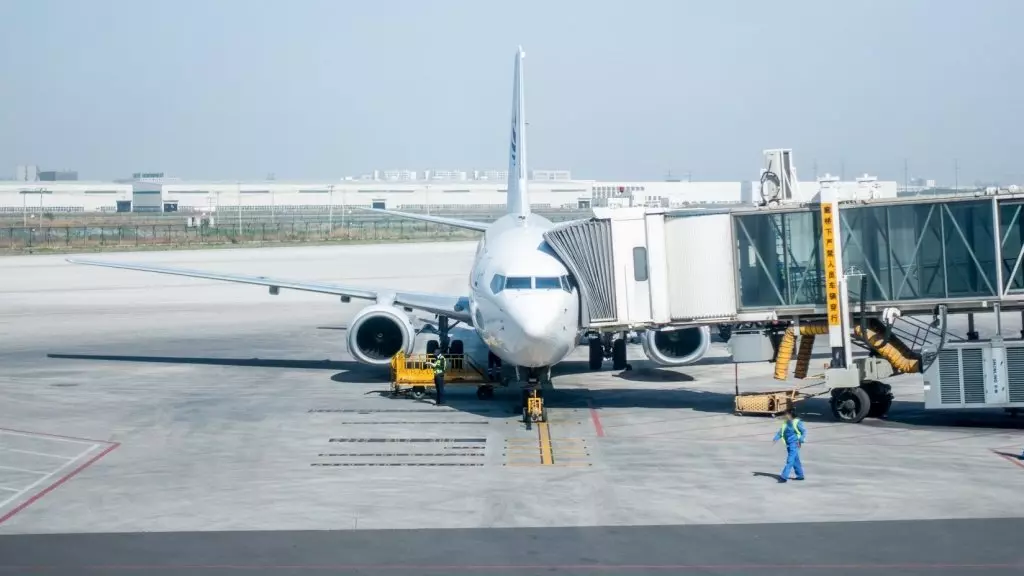 天体物理学者は飛行機に搭乗する最速の方法を考え出しました。それは航空会社が今していることのようなものではありません