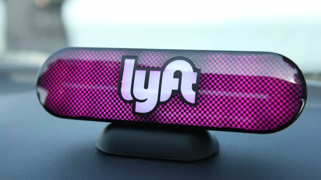 Lyft algoritmi shunchaki noqulay xatoga yo'l qo'ydi. Bu uyatli ismlar bilan odamlarni sharmanda qiladi