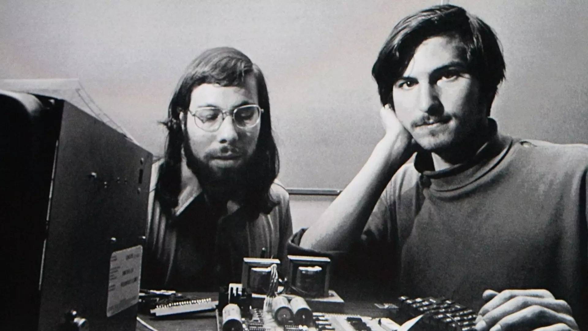 Flugvél í seinni heimsstyrjöldinni sem hélt áfram að hrapa hjálpaði til við að leiða til stærstu nýjunga Steve Jobs