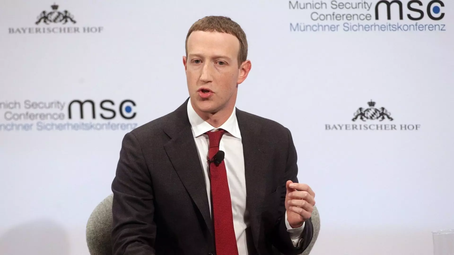 Facebook está máis preocupado pola aparencia da privacidade, segundo Mark Zuckerberg