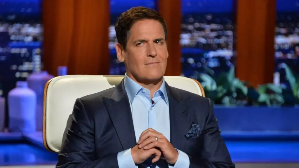 Mark Cuban - ထက်မြက်တဲ့ စီးပွားရေးစိတ်ကူးကို သေစေမယ့် ငွေကုန်ကြေးကျ အမှား 1 ခု (လုပ်ငန်းရှင်တွေက တစ်ချိန်လုံး လုပ်နေကြတာကို သူမြင်တယ်)