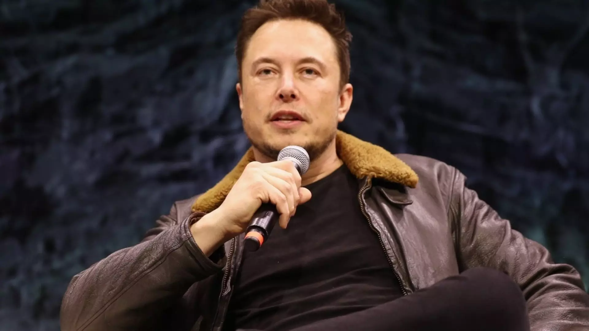 Çima Pêdivî ye ku hûn ne xem bin ku Elon Musk çend demjimêran dixebite