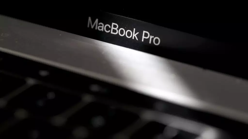 Koj MacBook Pro tej zaum yuav raug txwv tsis pub ya (Ntawm no yog yuav ua li cas txog nws)