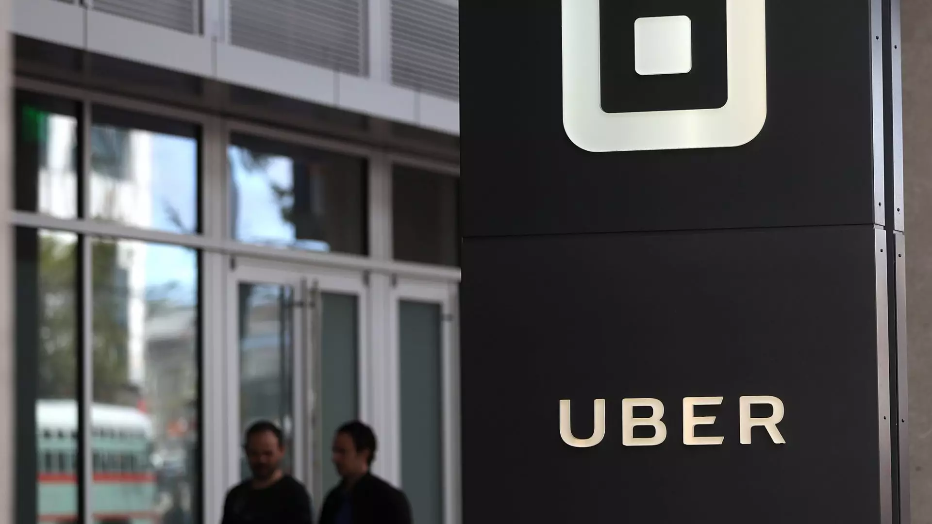 Uber Komencas Liveradon de Manĝaĵoj en Japanio Post Veturado-Partumado