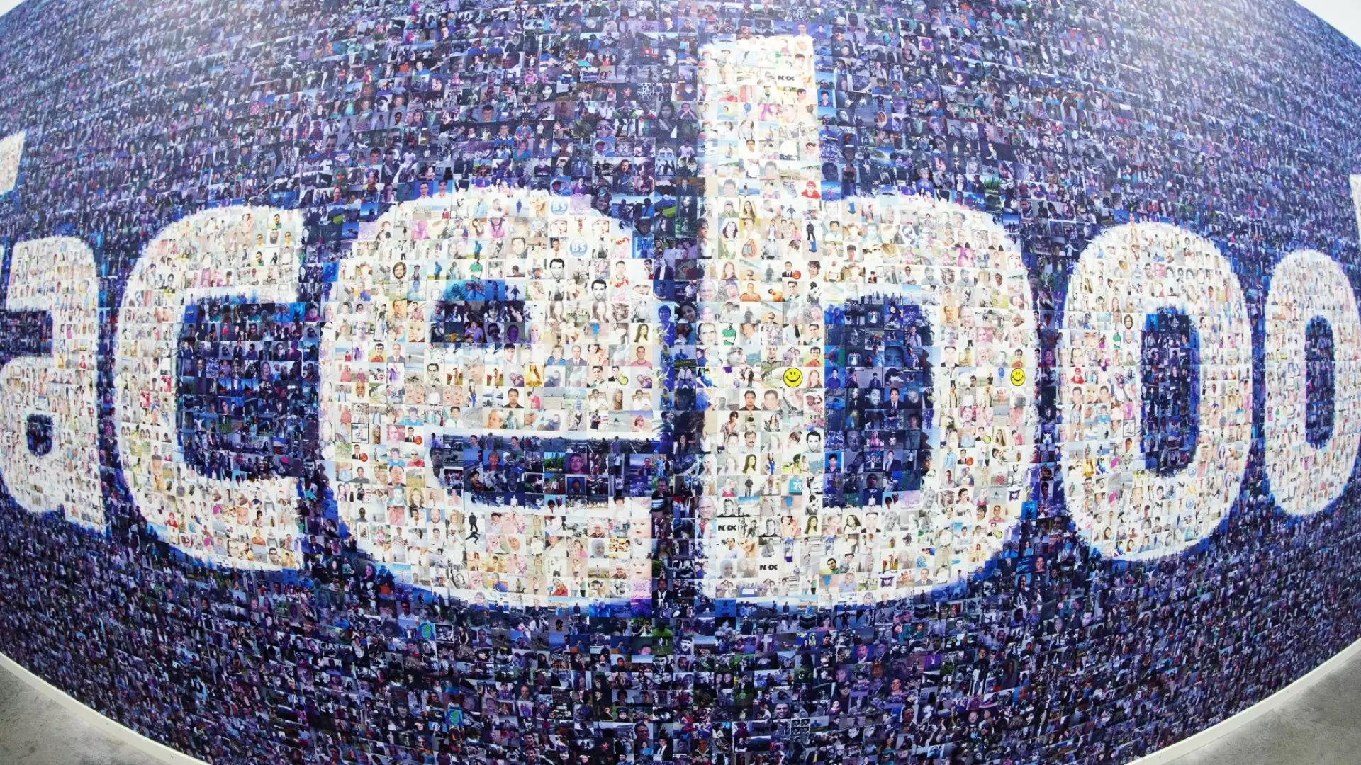 Facebook တွင် အမျိုးသားနှင့် အမျိုးသမီး ဆက်သွယ်ပုံ ကွာခြားချက်