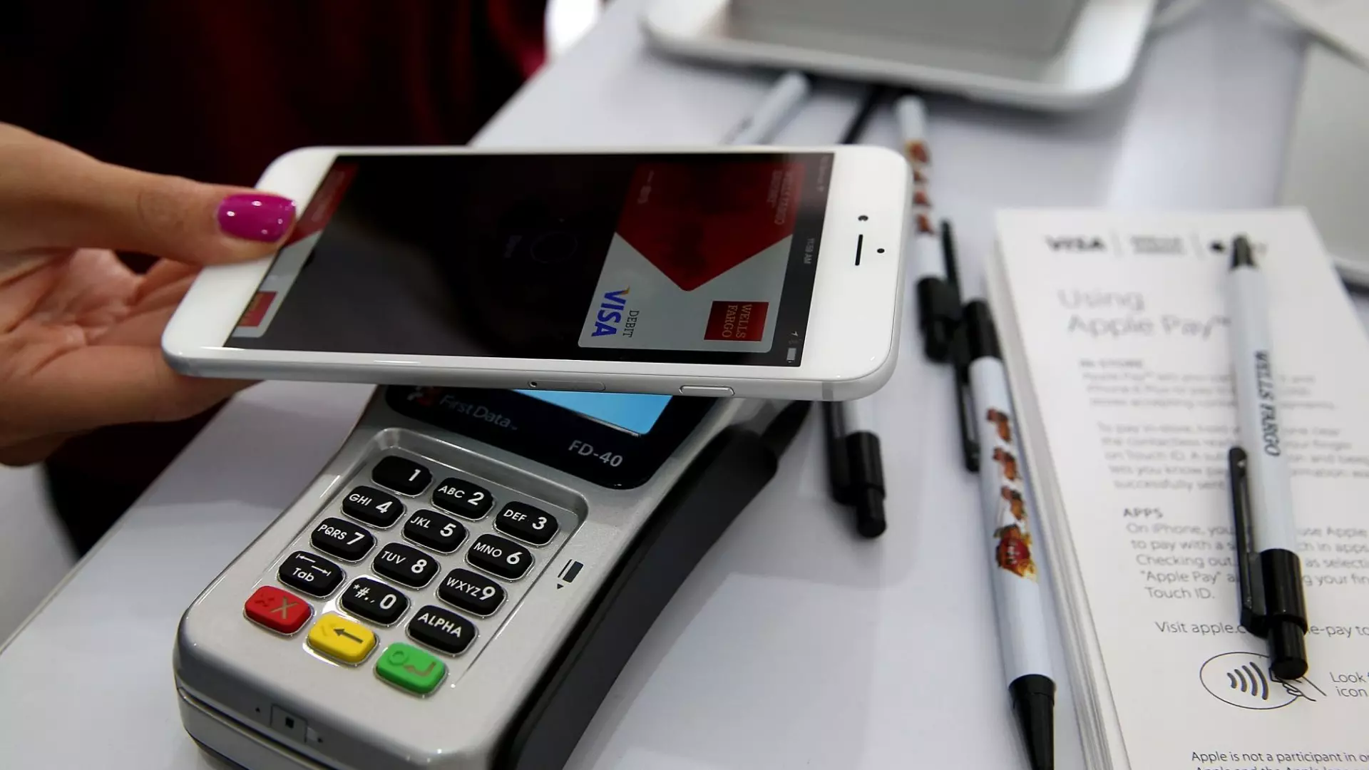 Apple Pay genişlənir, lakin hələ də ABŞ-da qəbul etmək üçün mübarizə aparır.