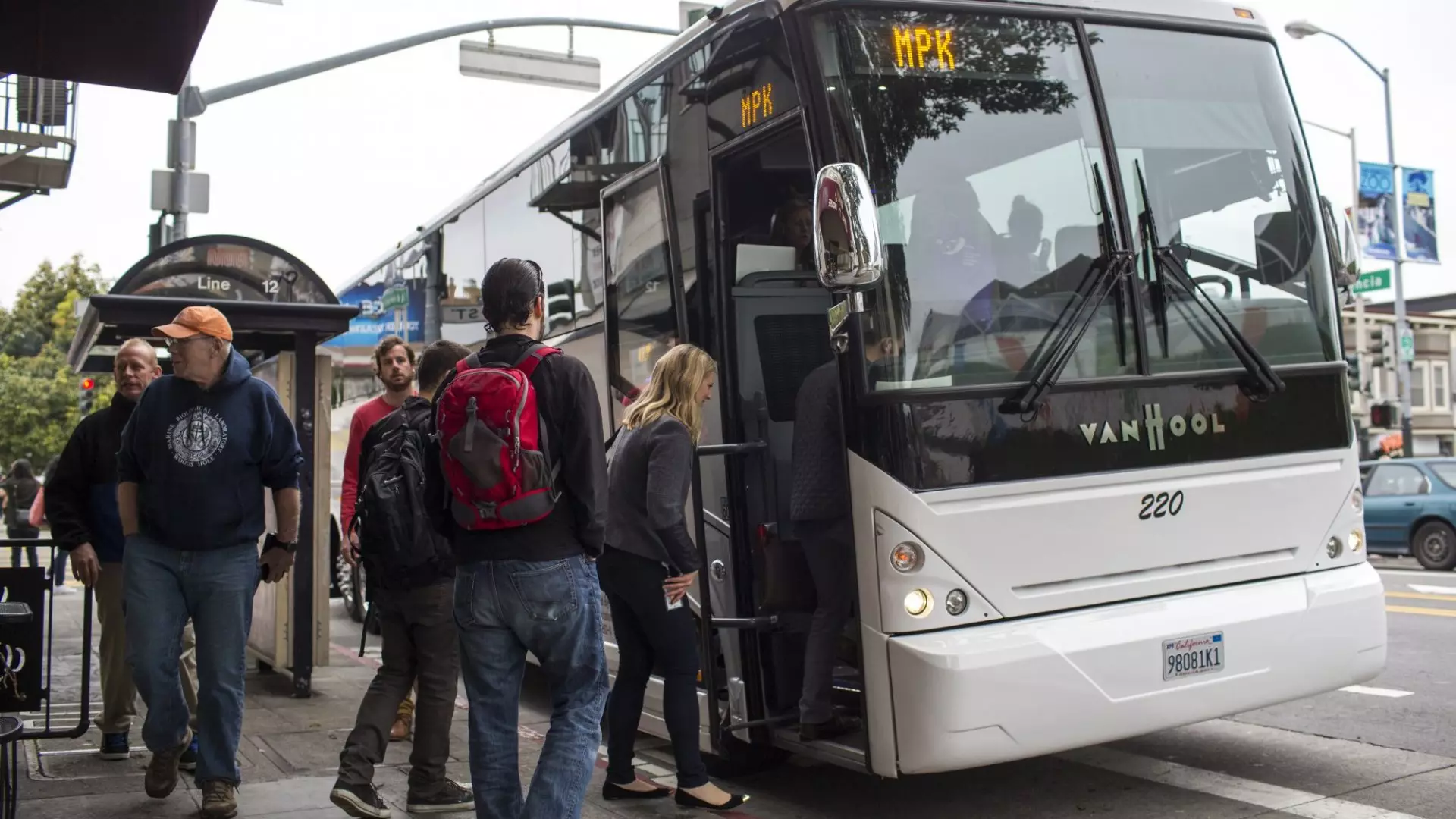 Kodėl Andreessenas Horowitzas ir Marcas Benioffas labai lažinasi už... Autobusus?