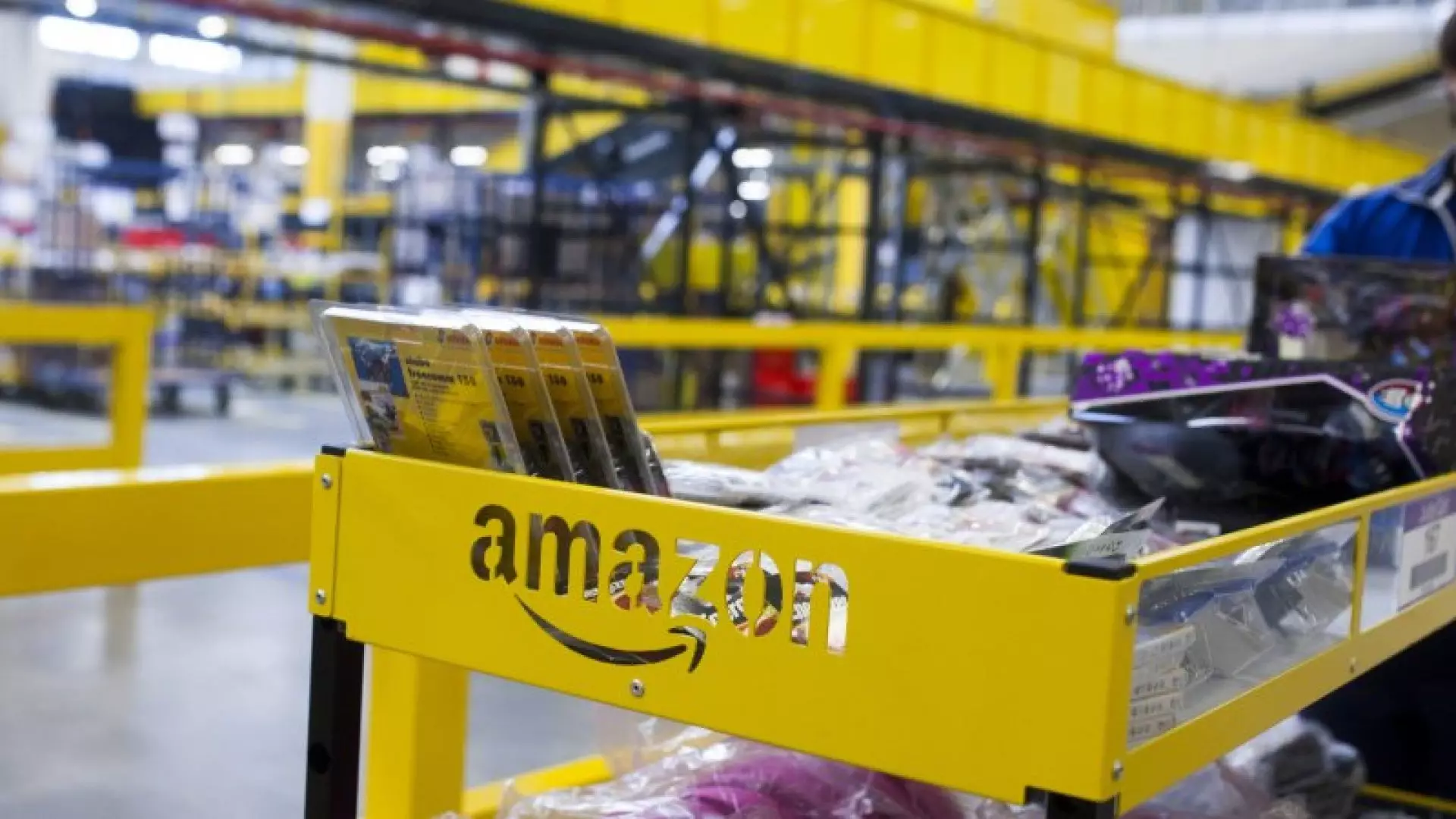 Amazon kryeson rrugën si marka më me ndikim në mediat sociale