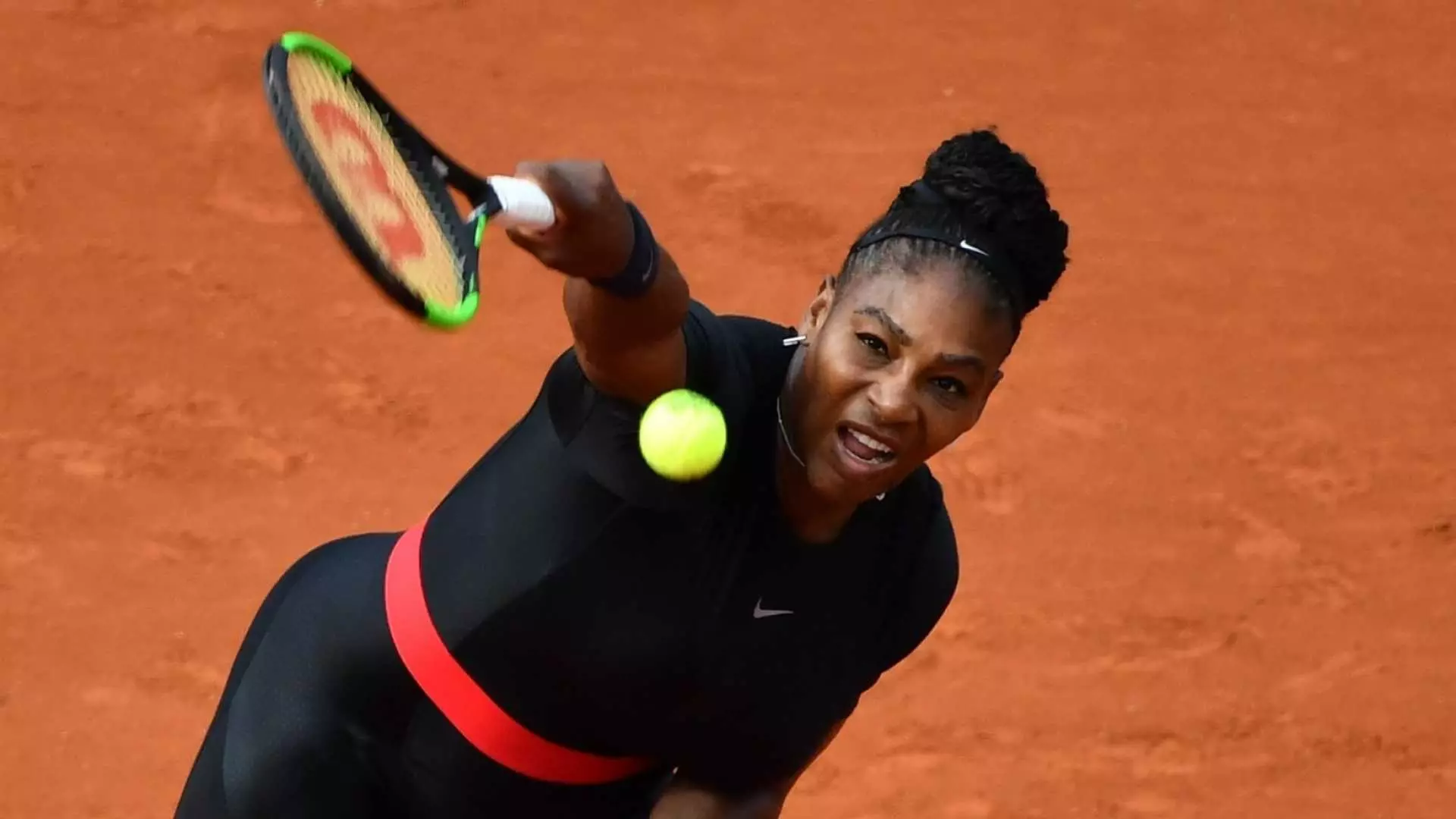 A resposta de Serena Williams á prohibición do Catsuit do Aberto de Francia é unha lección de intelixencia emocional