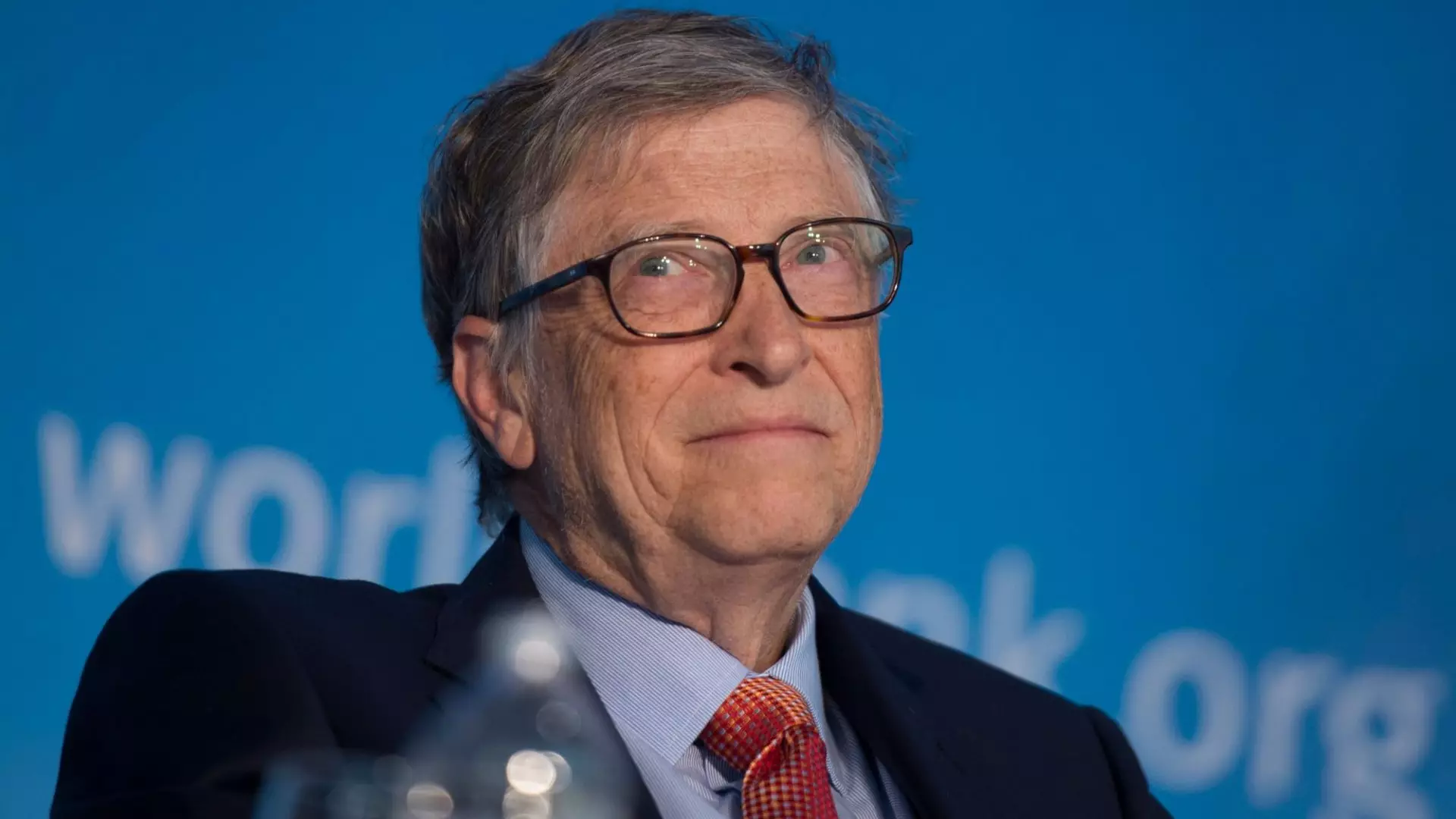 UBill Gates nje (ngembeko) wabiza uTrump ngokuba sisidenge esikhohlakeleyo