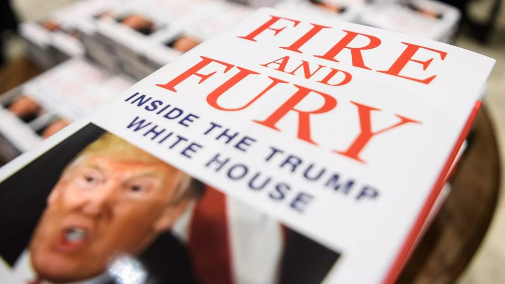 Dzięki Donaldowi Trumpowi ta 8-letnia książka nagle staje się bestsellerem (Wskazówka: ludzie myślą, że to coś zupełnie innego)