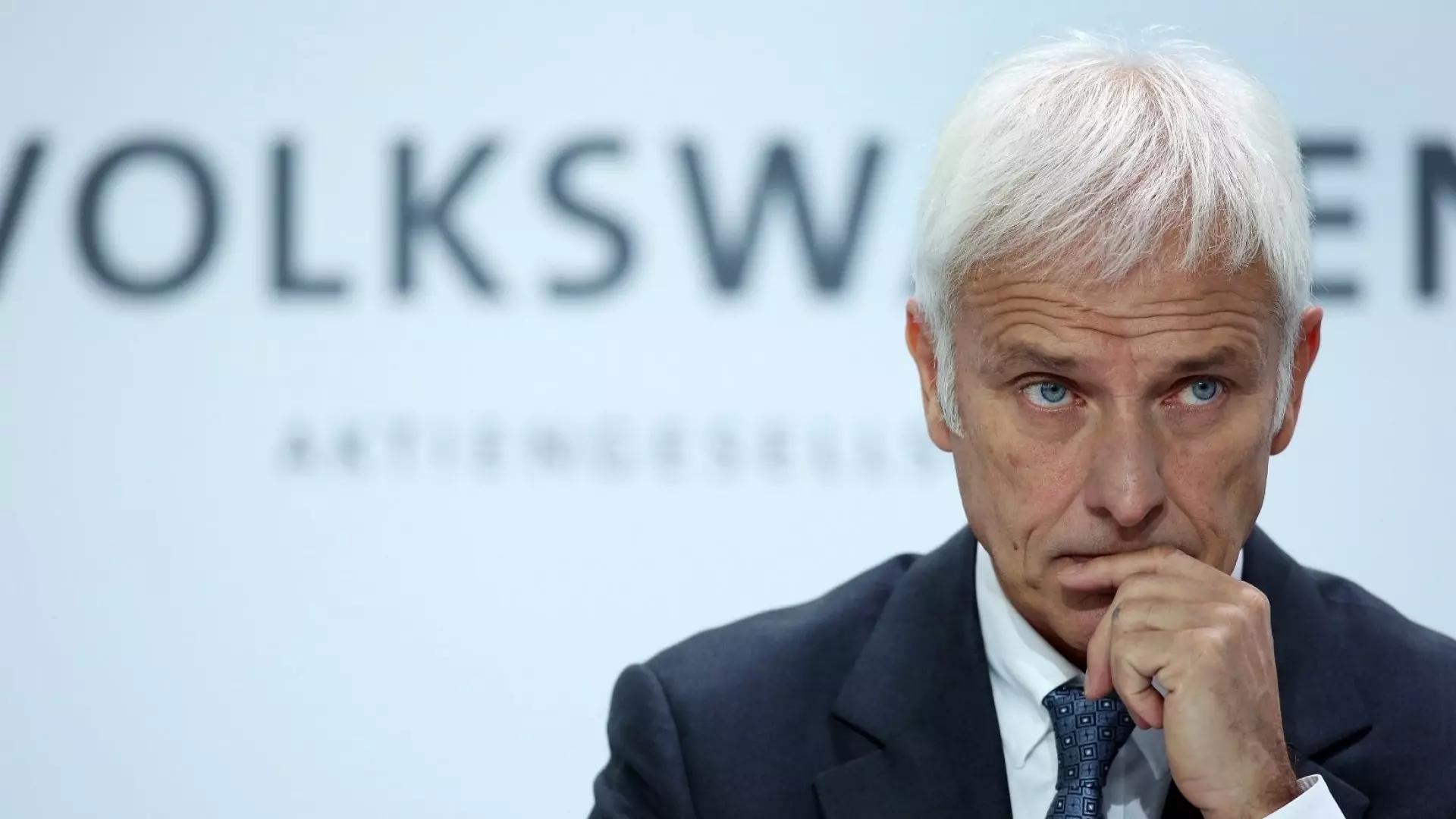 Volkswagen bosh direktori Mattias Myuller.