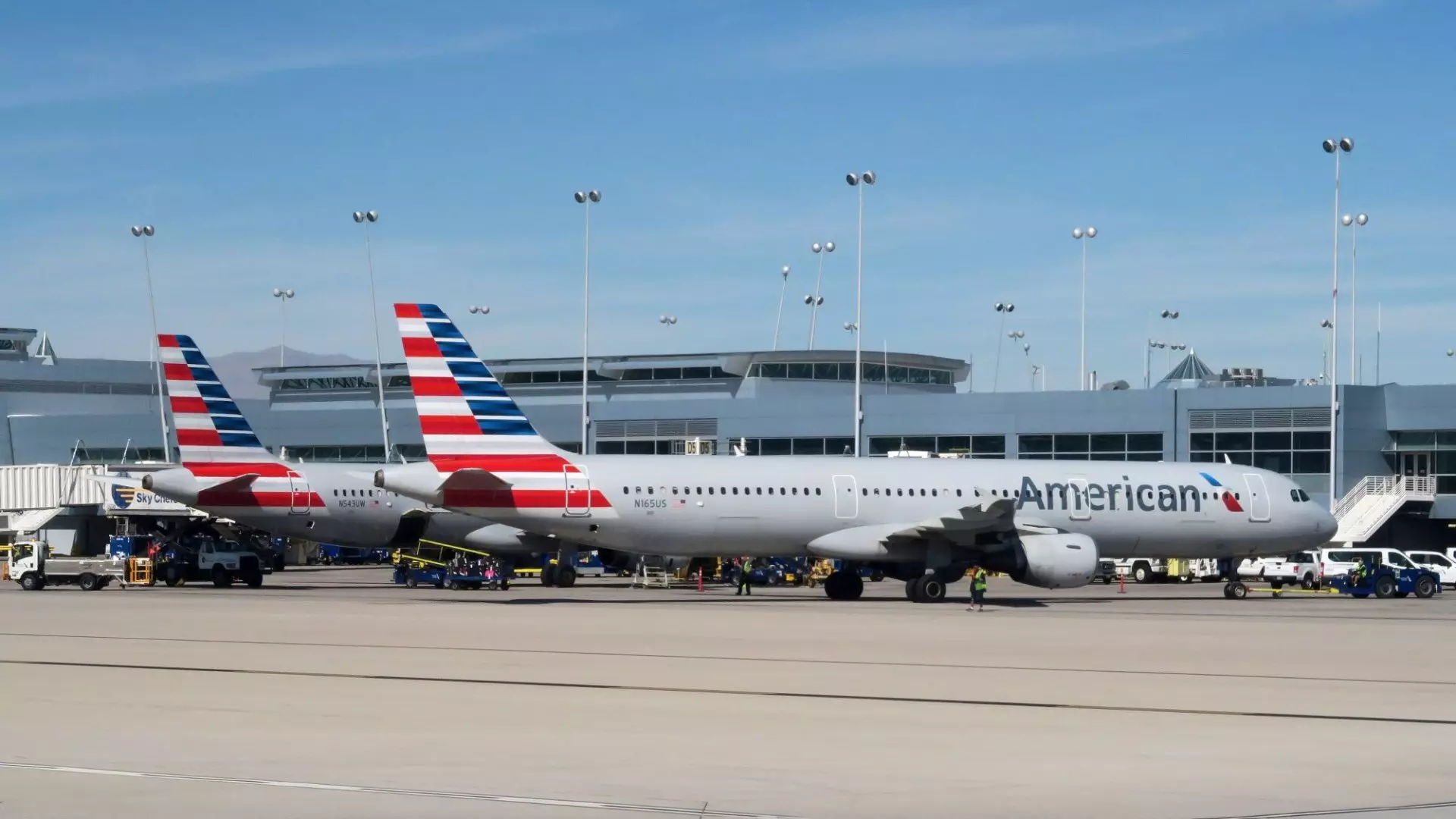 Ingabe i-American Airlines ibanjwe izinsolo zesevisi embi?