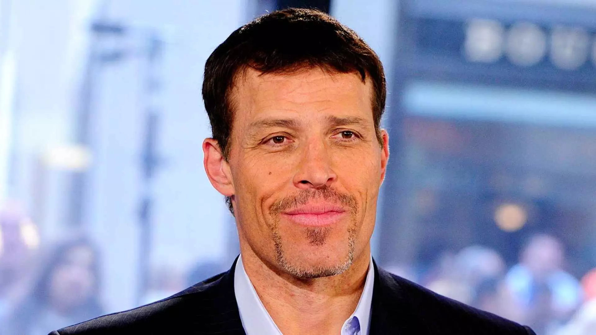 Tony Robbins.