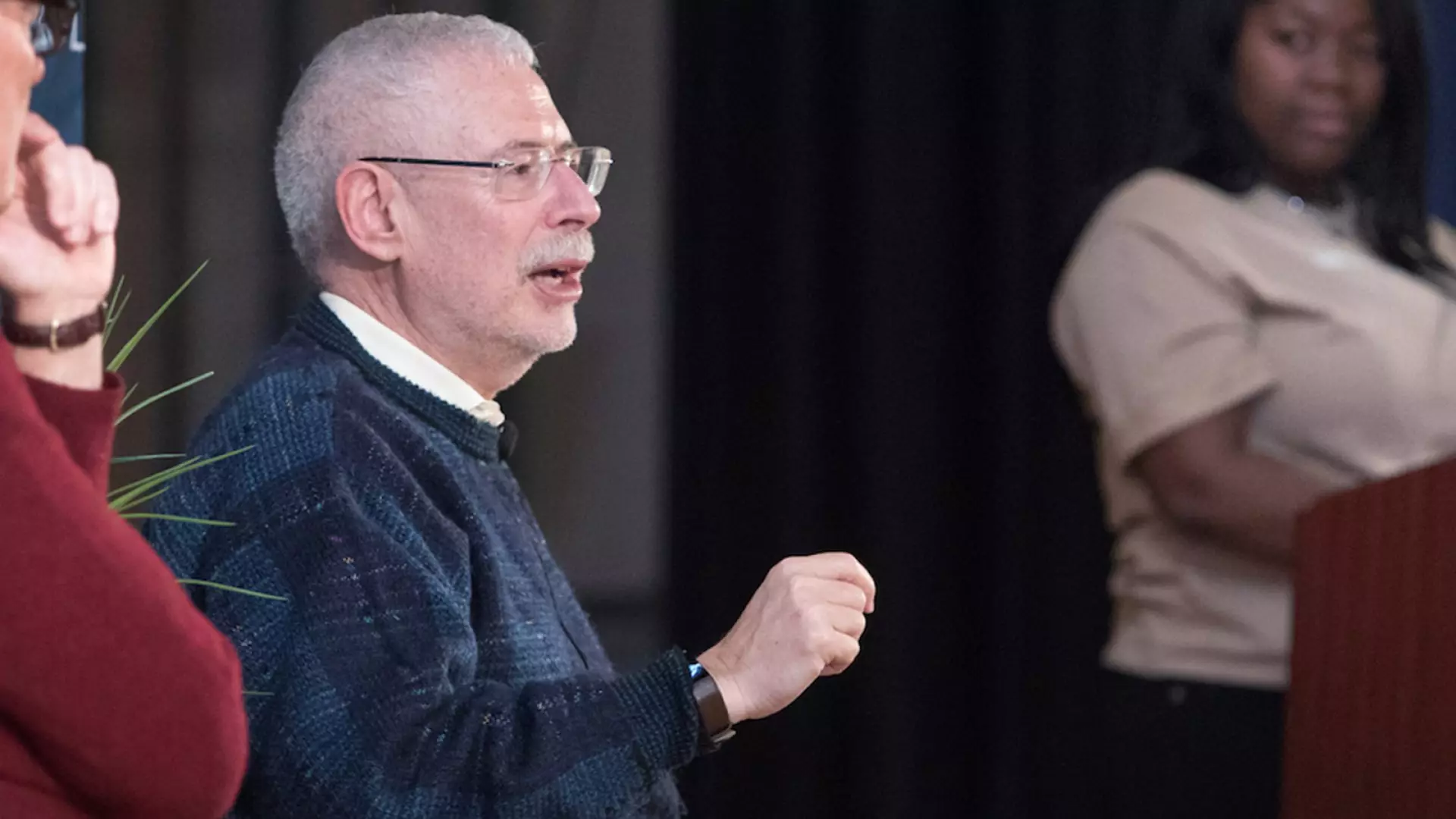 Steve Blank répond aux questions des élèves du lycée Martin Van Buren à New York.