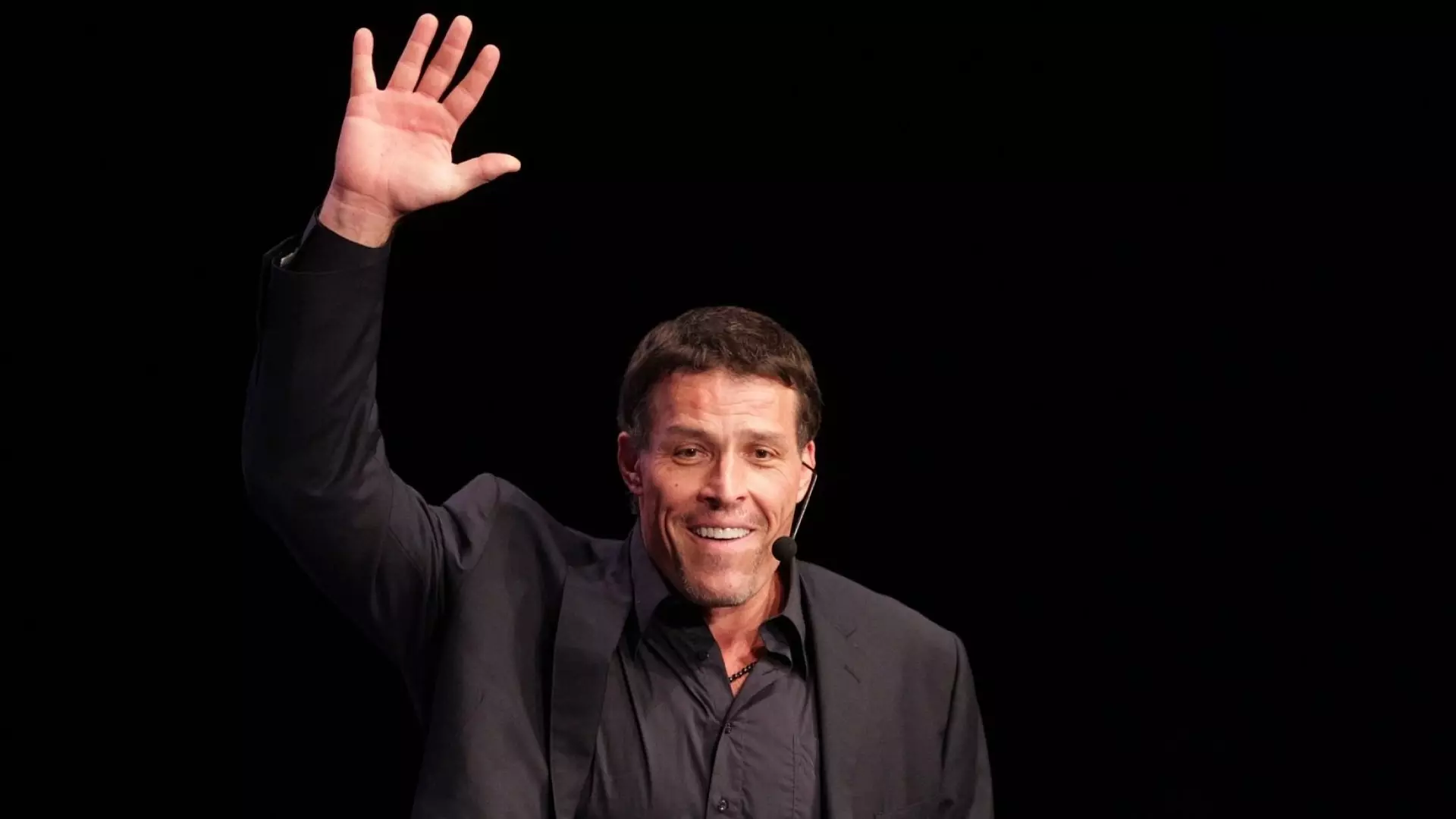 5 pi bon abitid Tony Robbins pou kontantman ak siksè