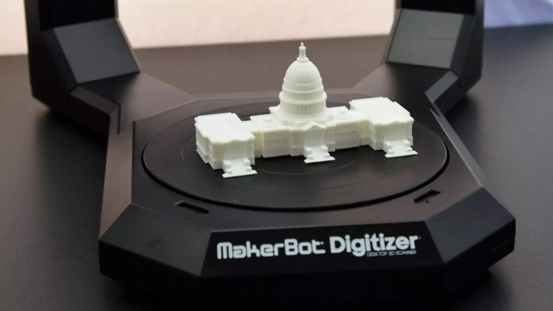 MakerBot na-ebipụta Ntụziaka maka mgbu obere oge