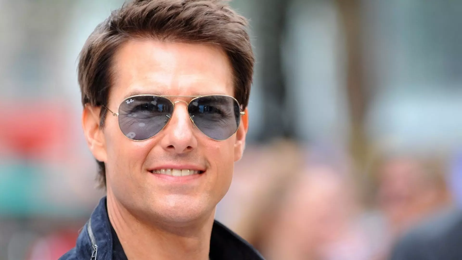 Tom Cruise.