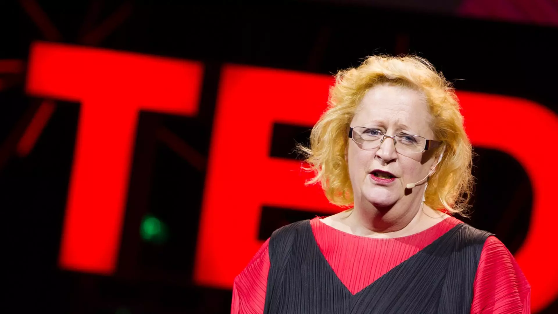 Margaret Heffernan, pensadora de gestió, parla durant la Sessió 12: Esfera pública, a TEDGlobal 2012 el divendres 29 de juny a Edimburg, Escòcia.