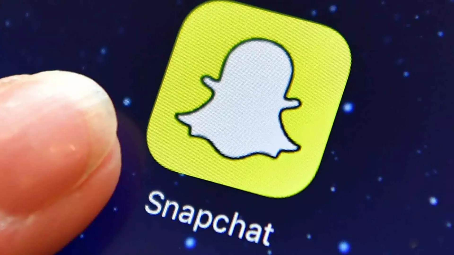 Snapchat шаршағыштықпен қозғалады және жарнаманың мақсаттылығын қосады