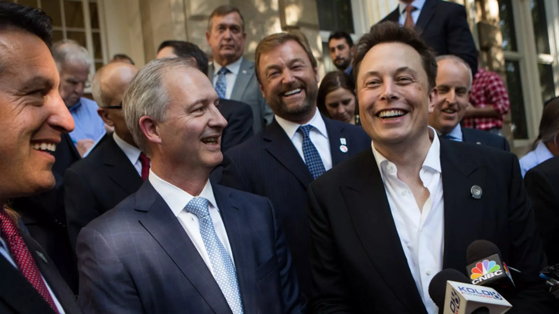 Strategi PR Tesla Elon Musk Langsung Ti Steve Jobs Playbook