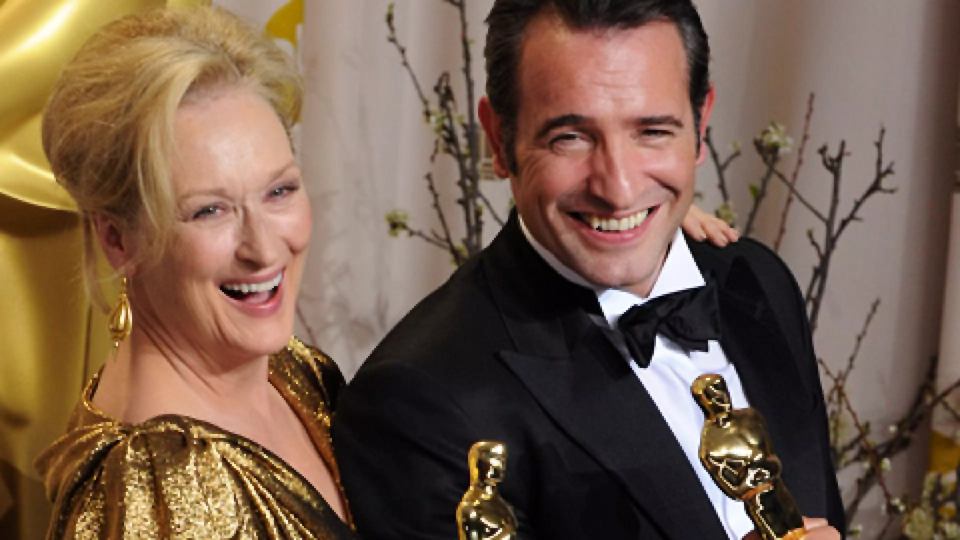 Besta leikkonan Meryl Streep og besti leikarinn Jean Dujardin koma fram baksviðs á 84. árlegu Óskarsverðlaunahátíðinni í Hollywood og Highland Center í Los Angeles.