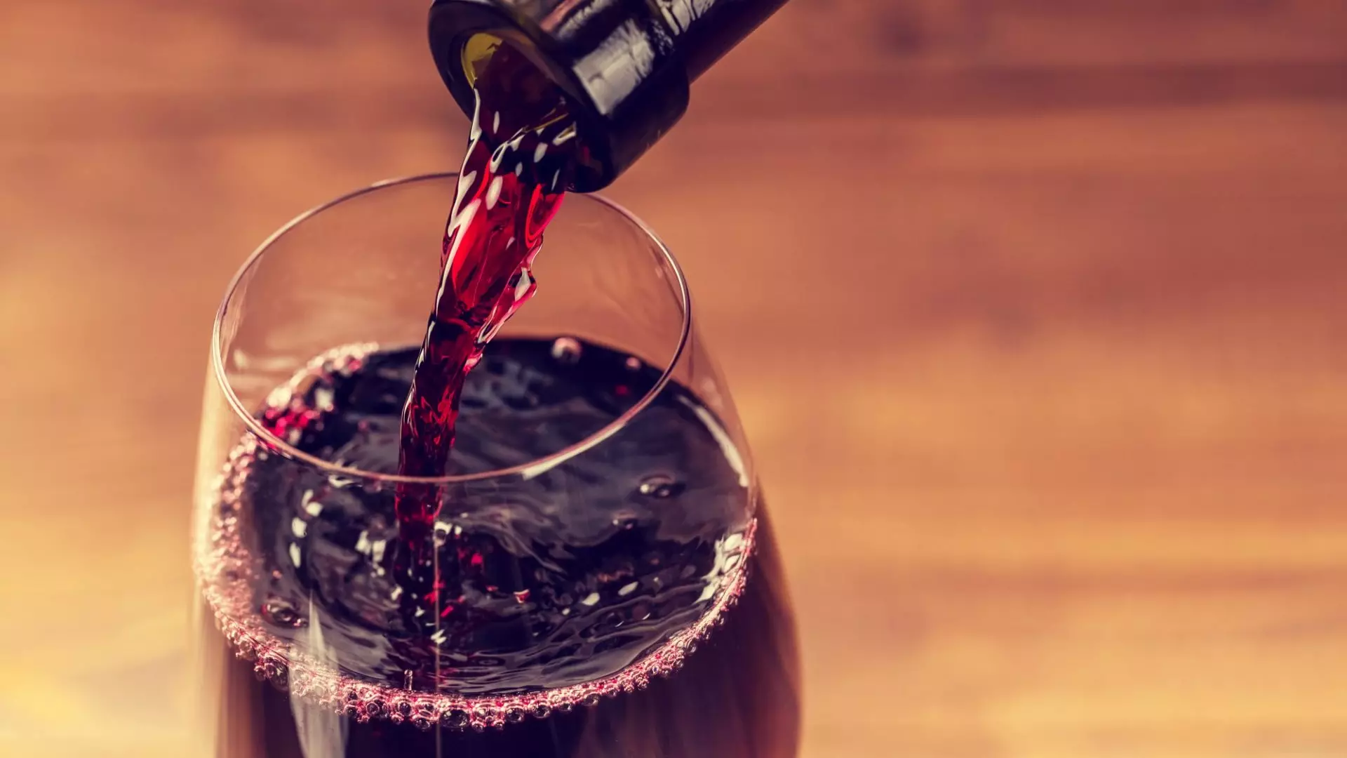 Consumul de vin vă ajută creierul într-un mod neașteptat, potrivit Yale Neuroscience