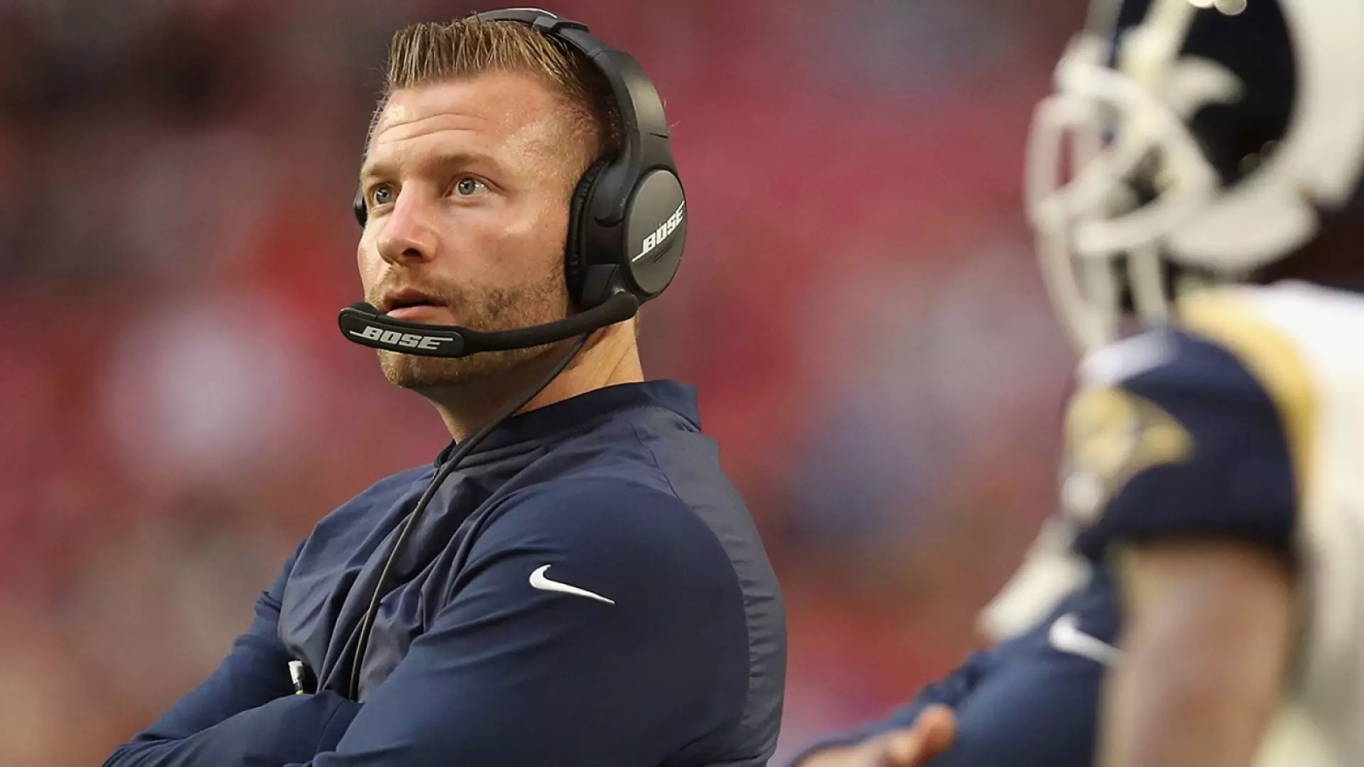 Mokoetlisi oa Hlooho ea Rams ea Los Angeles, Sean McVay, O na le Mothusi eo U Mo Hlokang