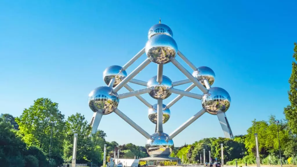 Por que as pessoas emocionalmente inteligentes adotam a regra do Atomium