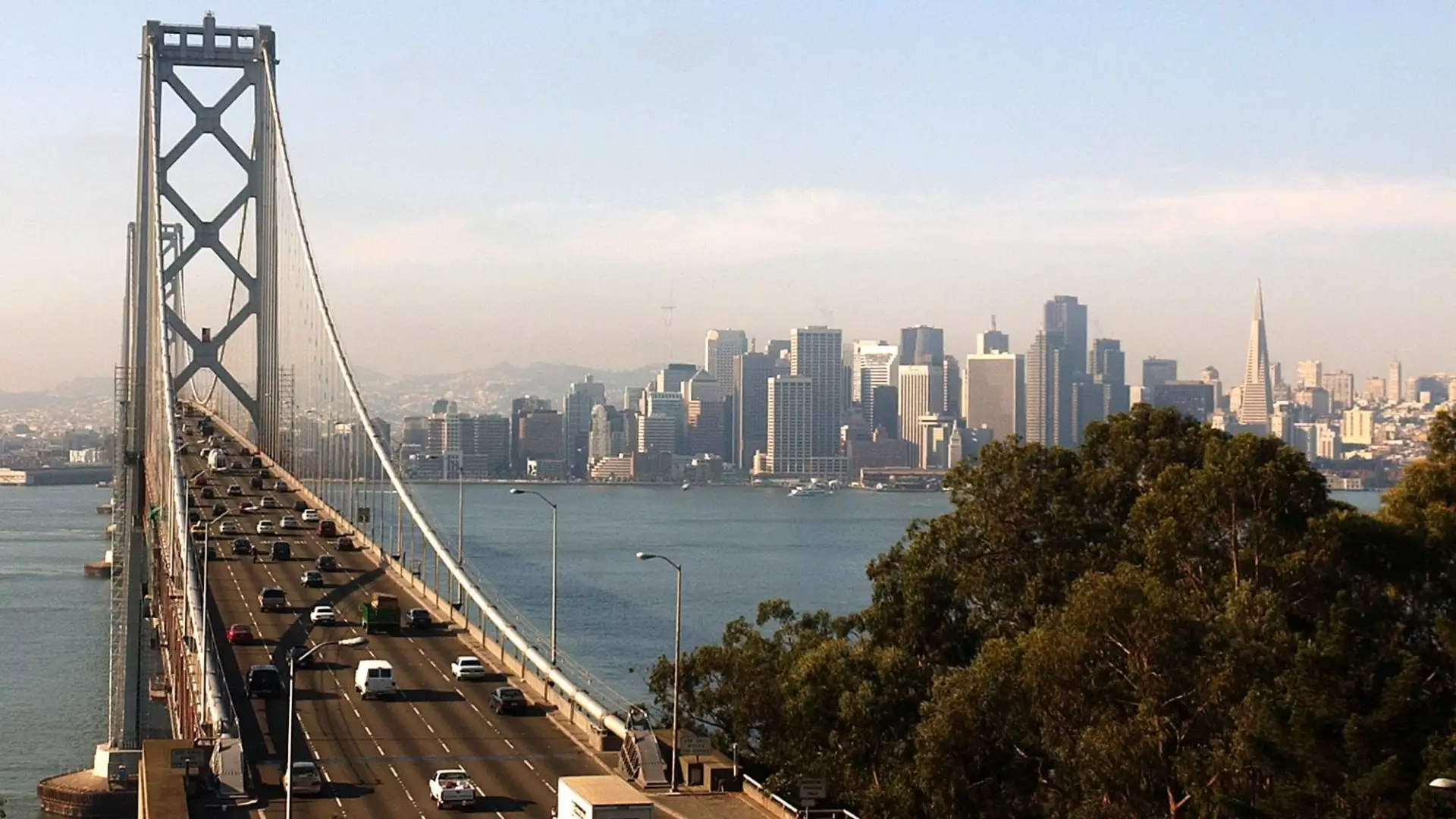Syarikat Teknologi San Francisco Lawan Cukai 'Pembunuh Pekerjaan'