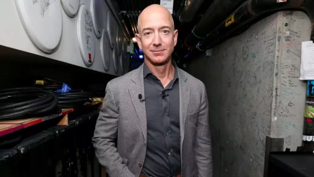 Jeff Bezos kite travay li kòm CEO Amazon pou travay sou pi gwo pwoblèm konpayi an. Li ta ka fini sove konpayi an