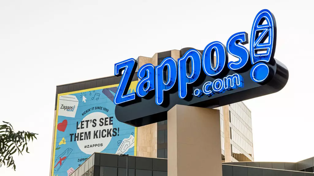 Indlela u-Zappos Ayisebenzise Ngayo Ukuhlolwa Okuncane Ukusungula Imibono Emikhulu