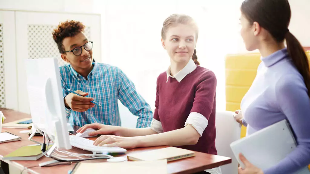 Comment Gen-Z peut changer la communication sur le lieu de travail pour de bon