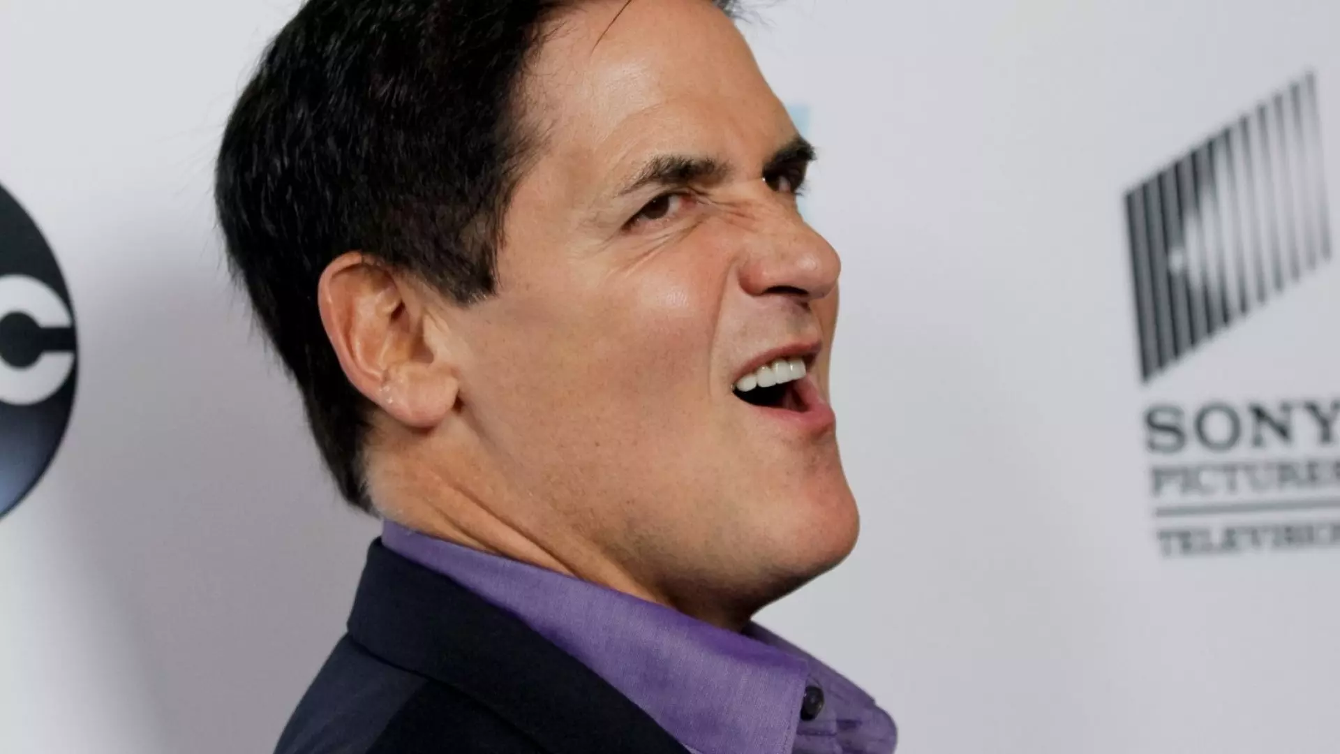 Mark Cuban, NFL Tartışmasını Tartışıyor: 'Spor ve Politikayı Ayrı Tutmak İstiyorsanız, Sporda Kimseden Para Kabul Etmeyin'